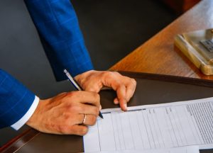 How To Get a Notarized Identity Verification Form | OneNotary